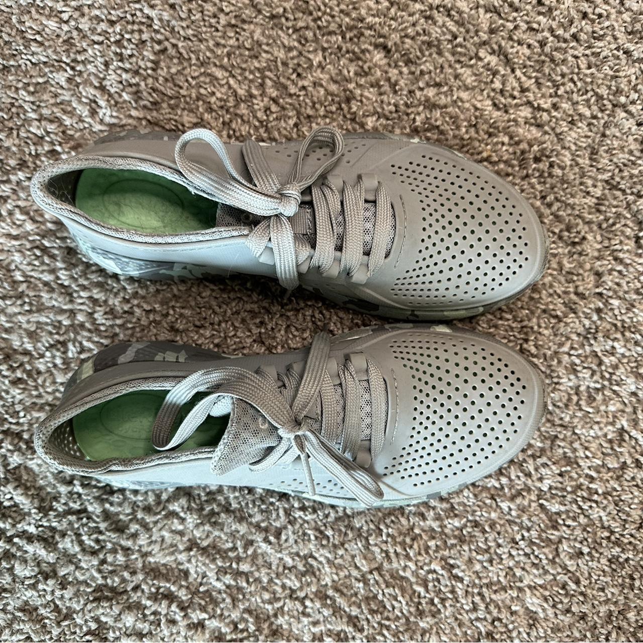 Crocs literide sneakers - Depop