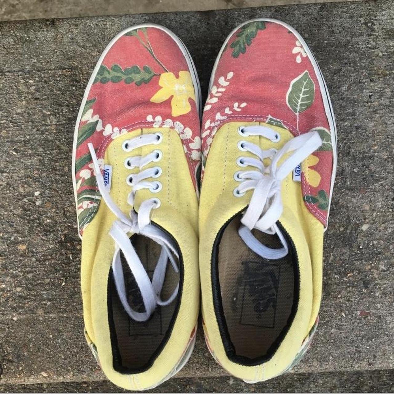 Vans Men's Slides | Depop