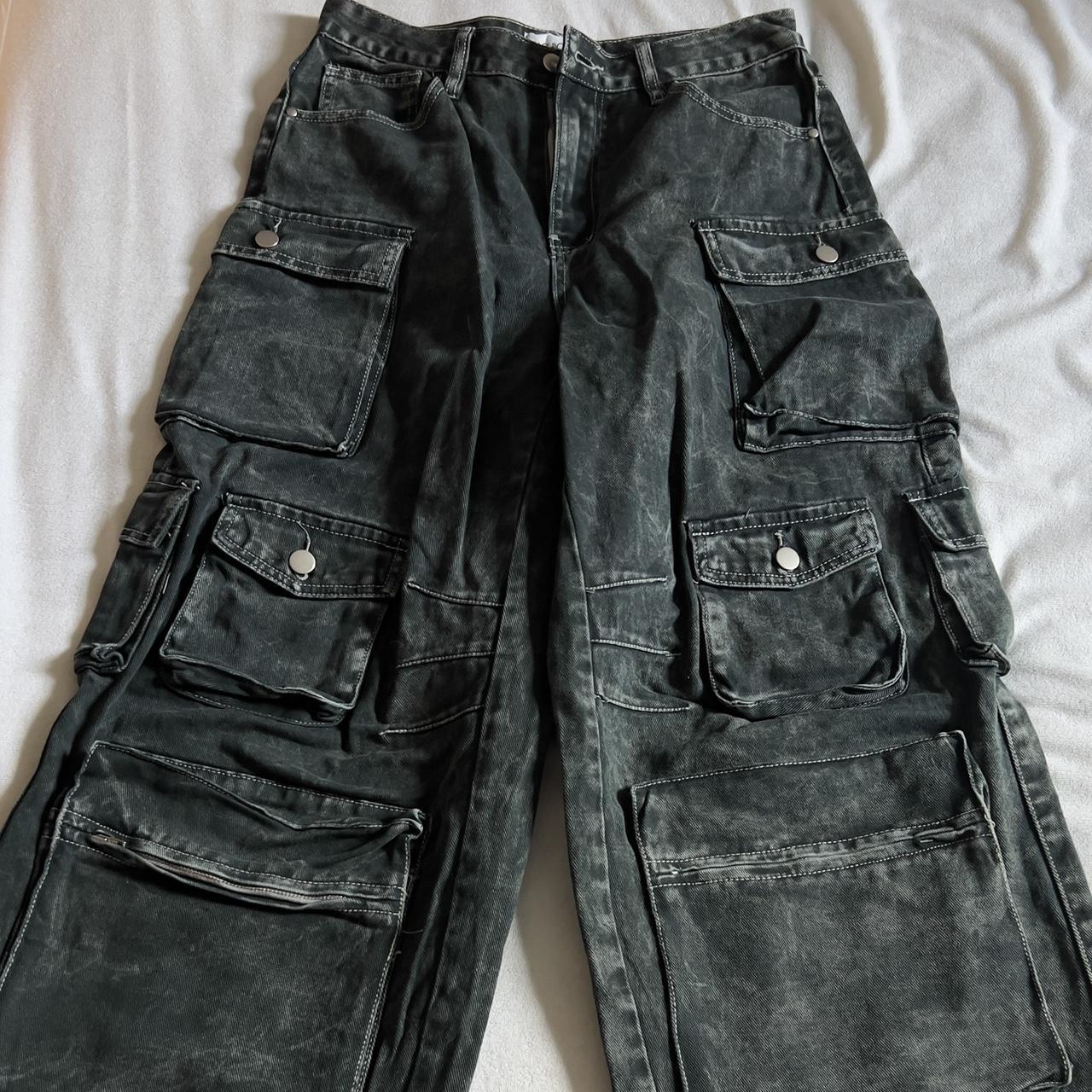 Green acid wash cargo pants #skater | Depop