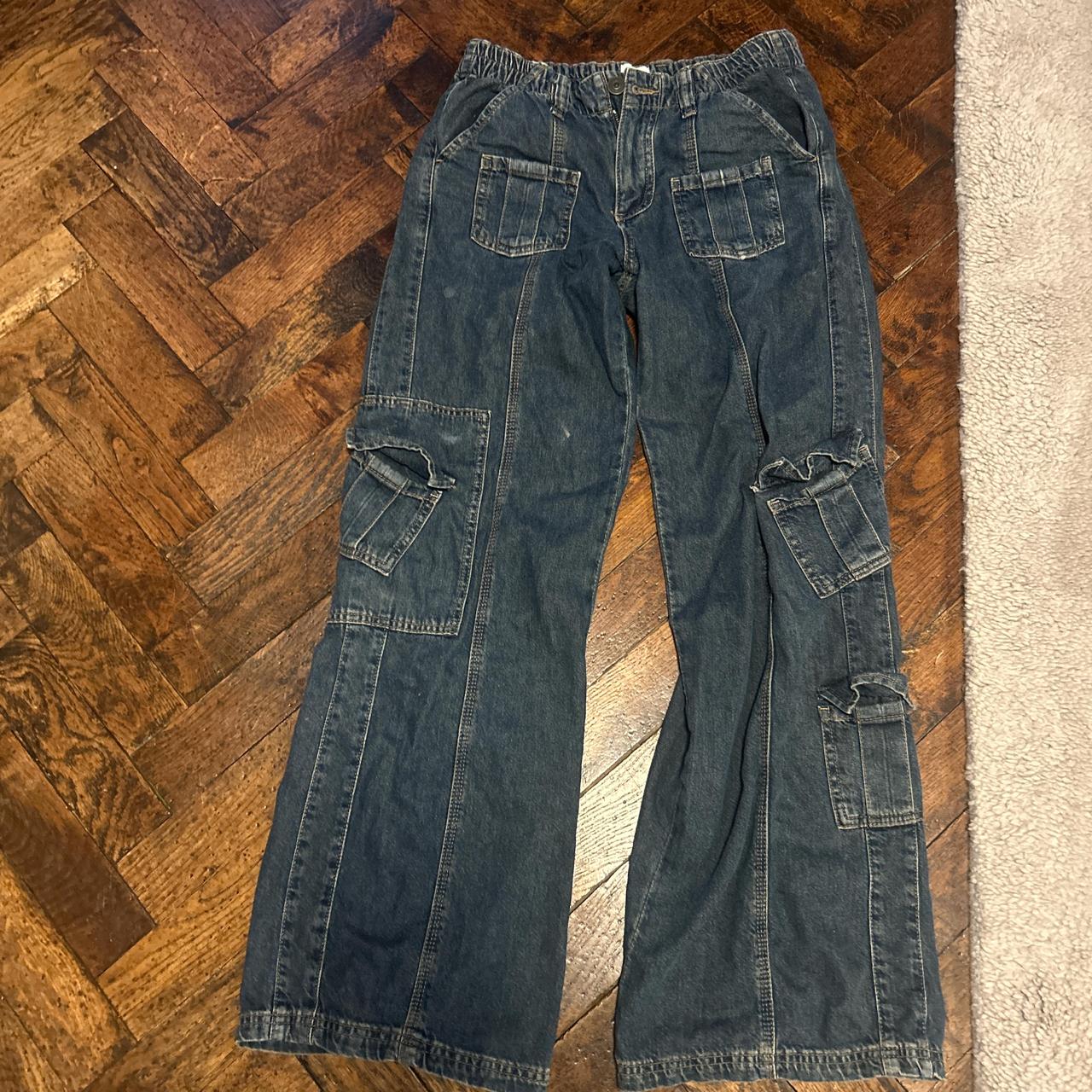 BDG cargo jeans size small - Depop