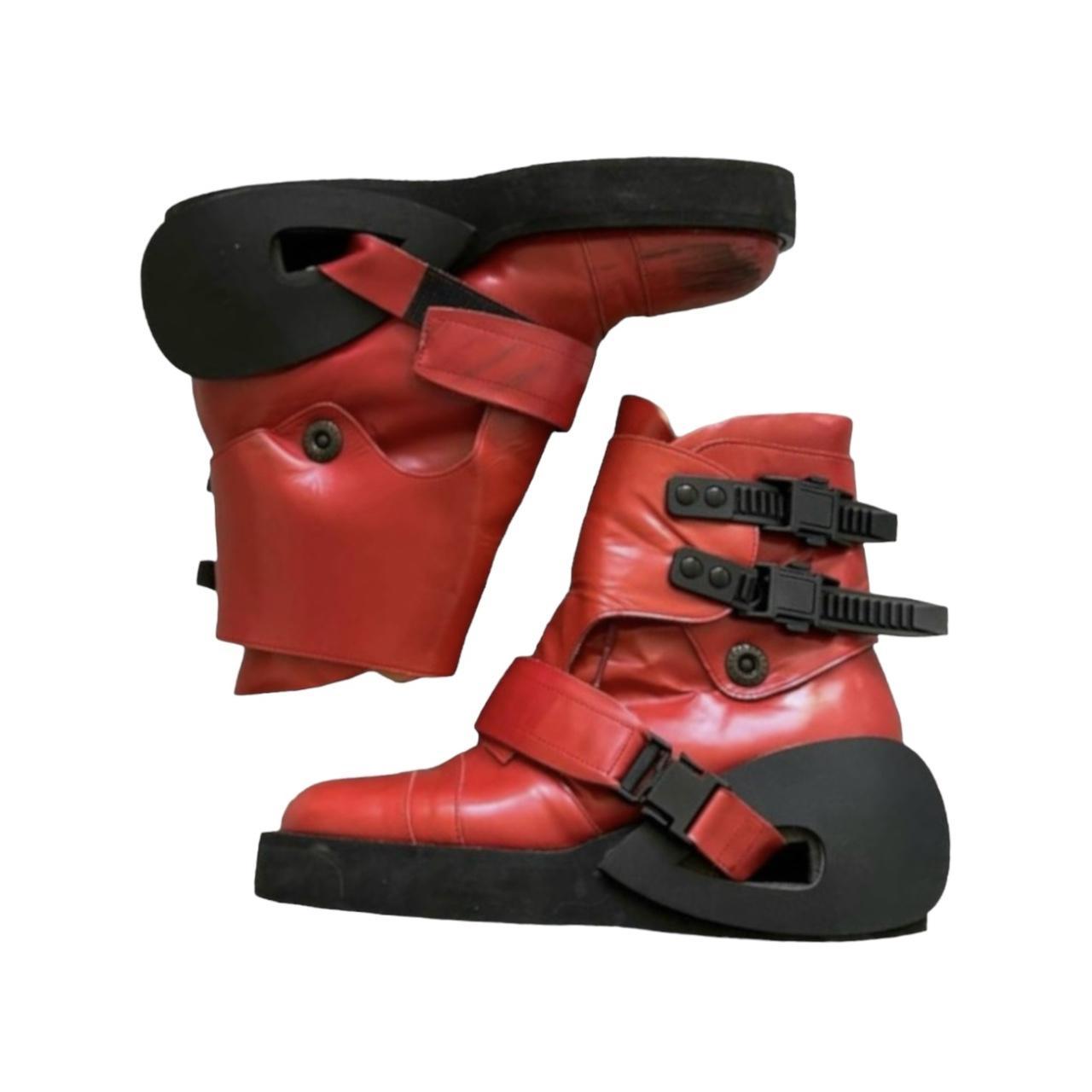 20471120 red ski boots Sz 8.5 | Depop