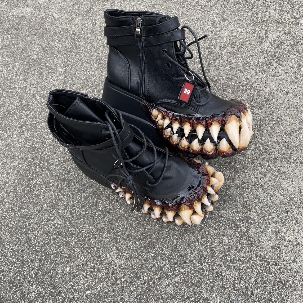 Am nightmare venom boots size fits 38-40 Looking... | Depop