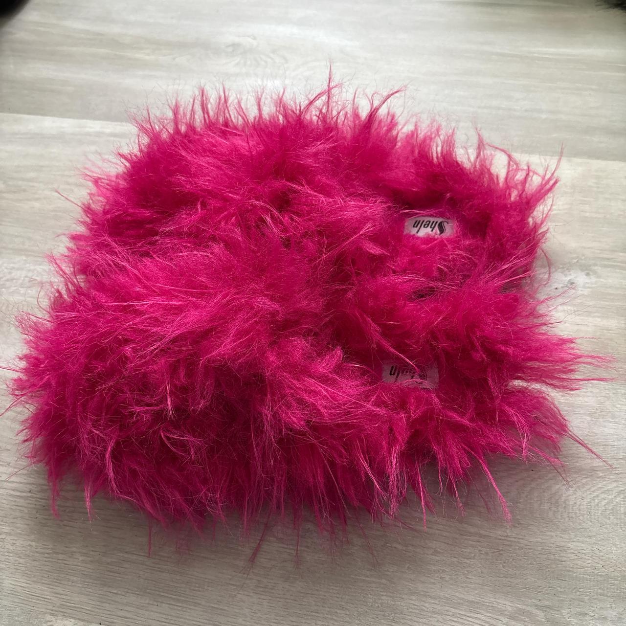 Hot pink fluffy slides - Depop