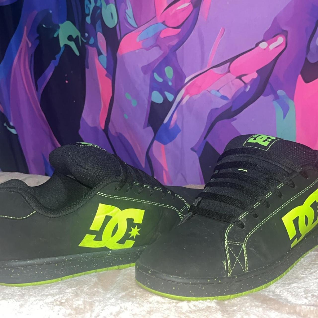 Black and yellow DC Shoes #skater #skaterstyle | Depop