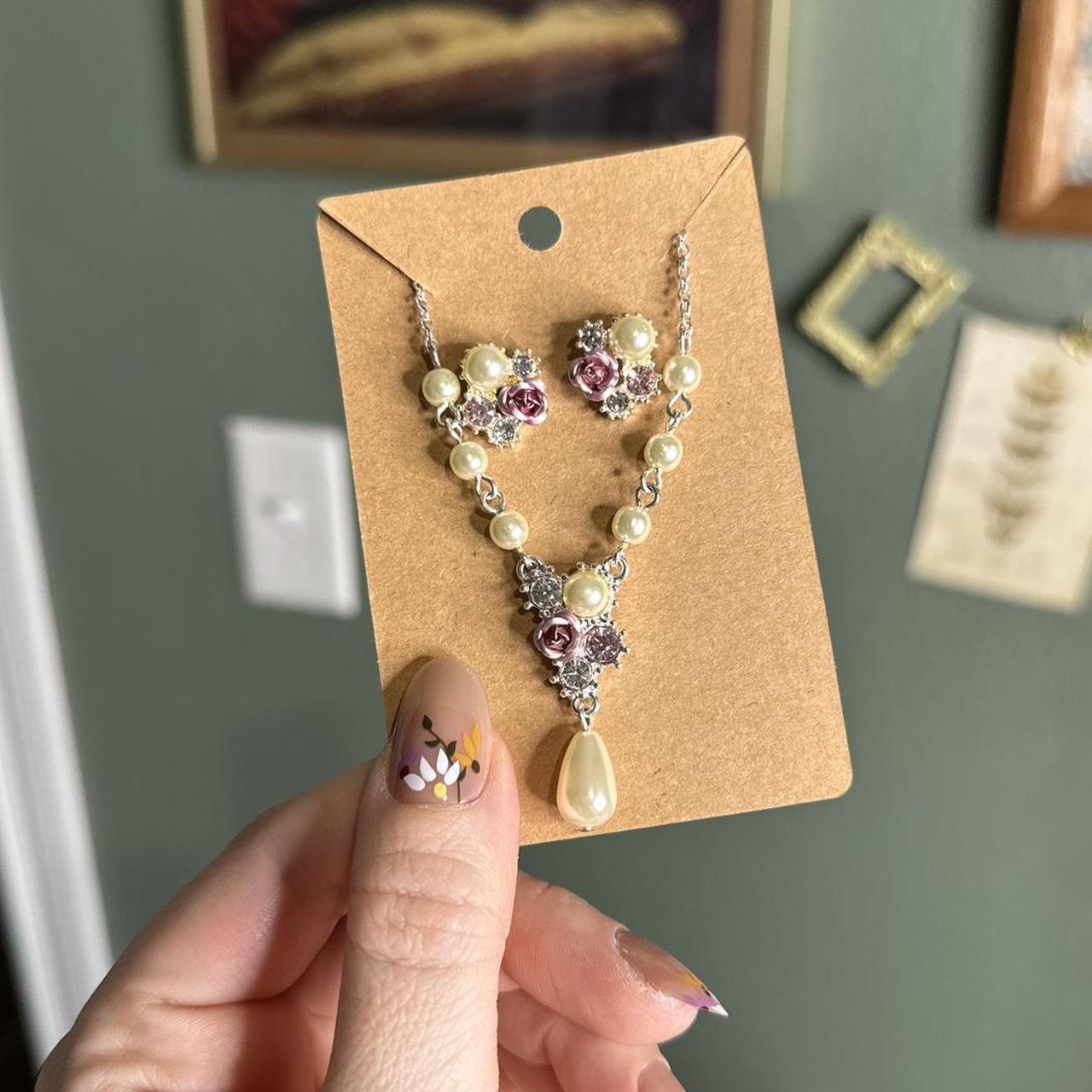 Dainty pearl bead silver toned necklace with pink... - Depop