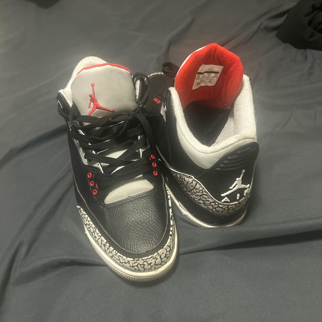 Jordan 3 bred - Depop