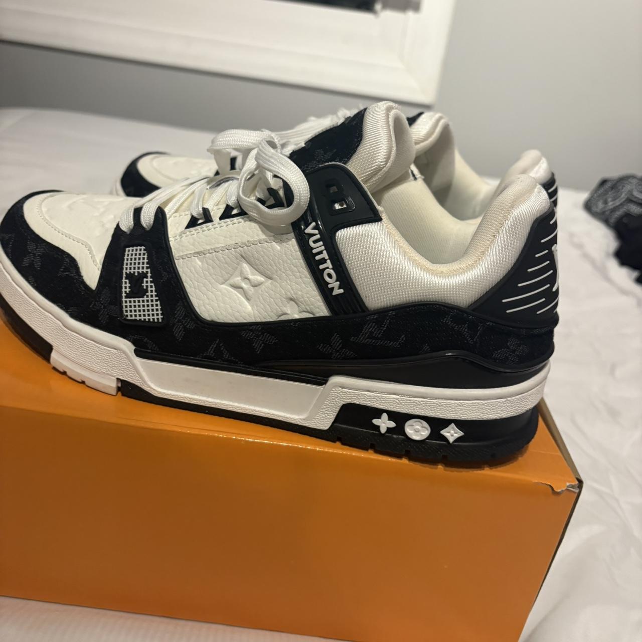 lv track runners | Depop