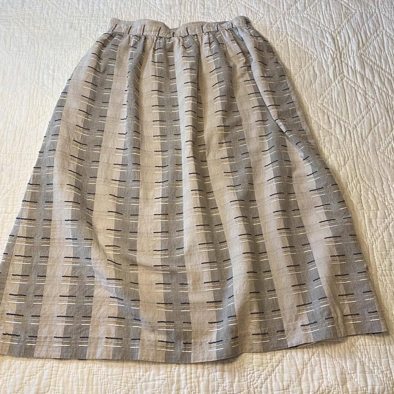 Vintage 80s 90s natural midi skirt by Evan Picone.... - Depop