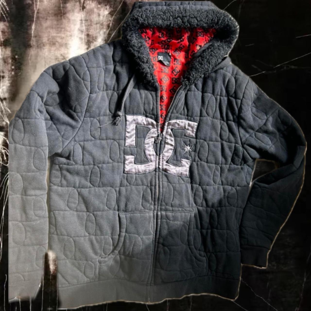 SEND OFFERS🔴🔴🔴 Extremely rare dc puffer faux fur... - Depop