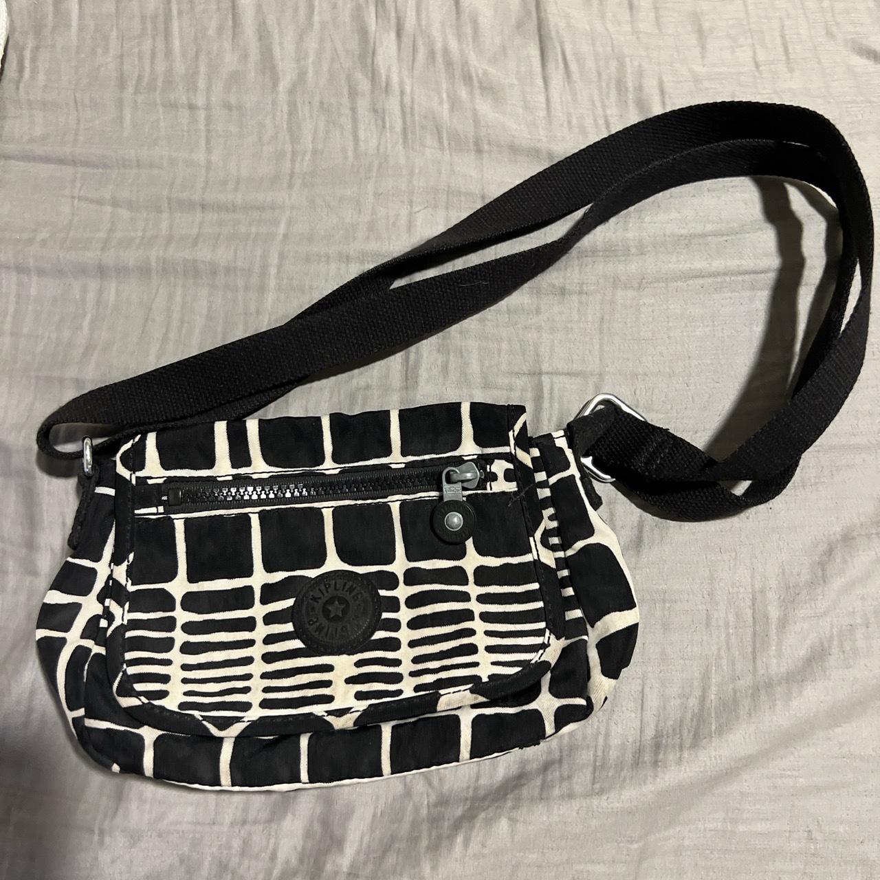 Kipling Women's Black and White Bag | Depop
