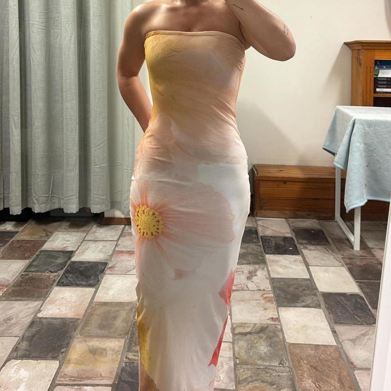 Glassons floral strapless maxi dress - Depop