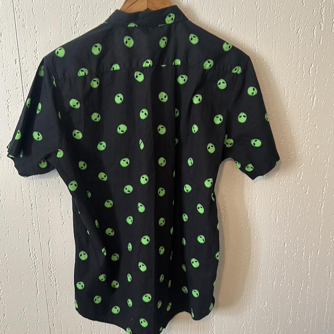 Black and green alien button up shirt #AlienVibes - Depop