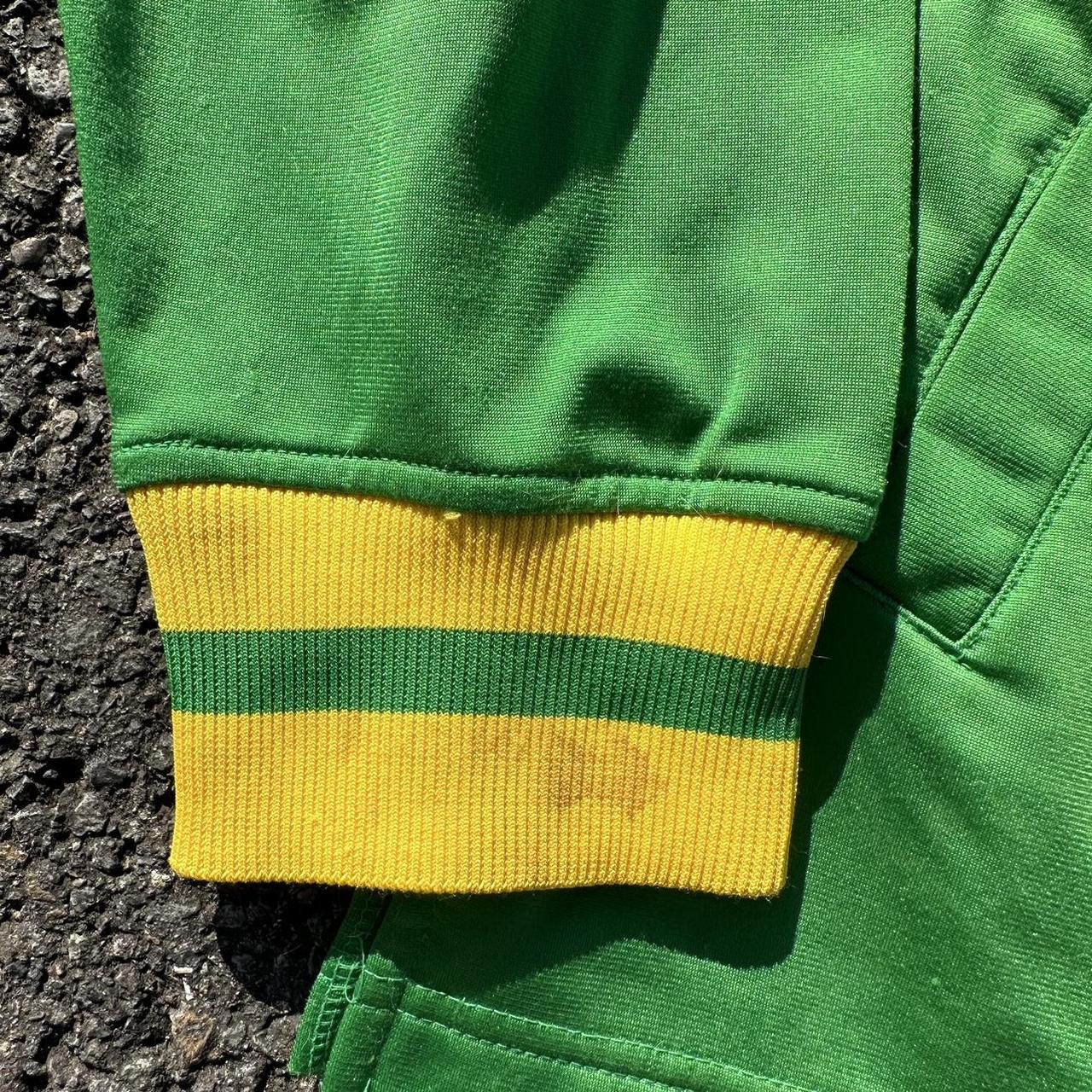 Y2K Nike Oregon Ducks track jacket Size:... | Depop