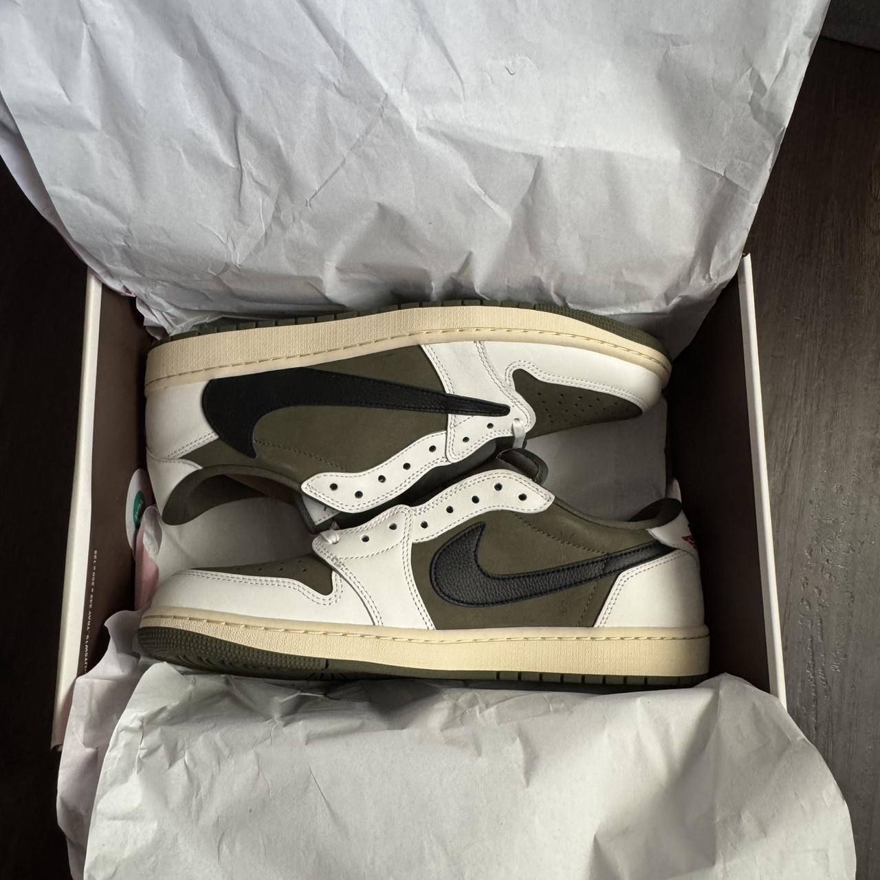 Travis Scott Medium Olive - Depop