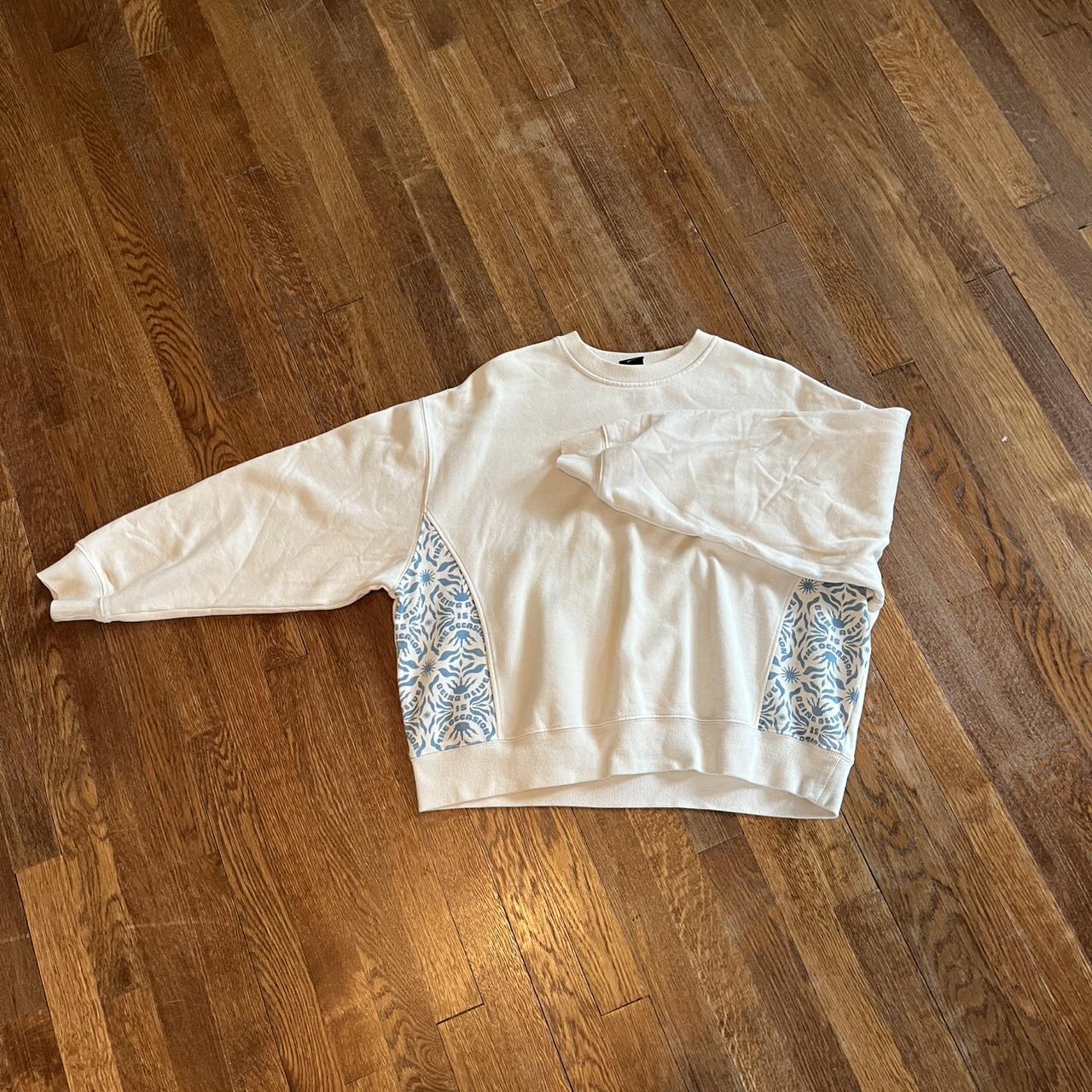 Pacsun white crewneck with blue detail and relaxed... - Depop