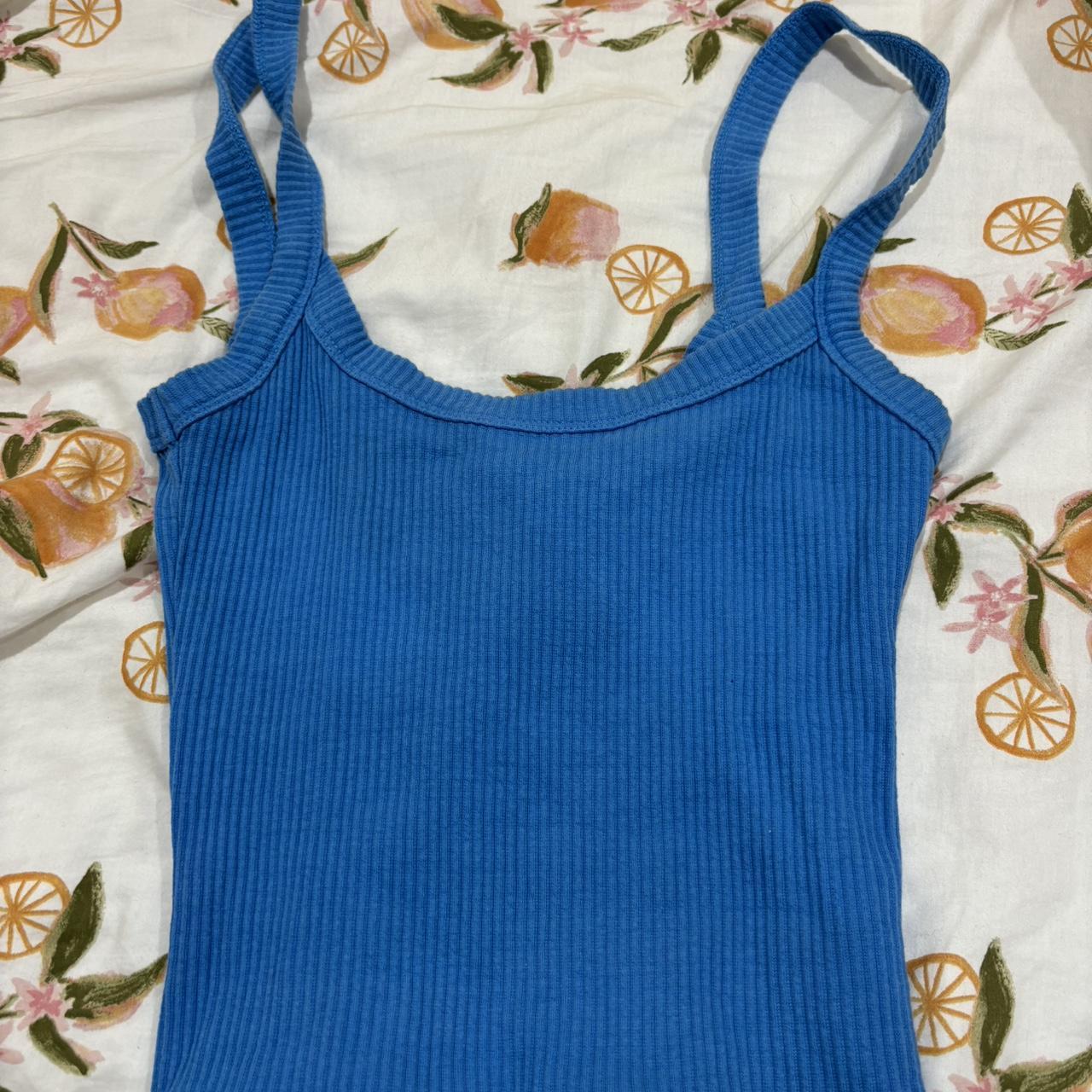 supre riri tank size small - Depop