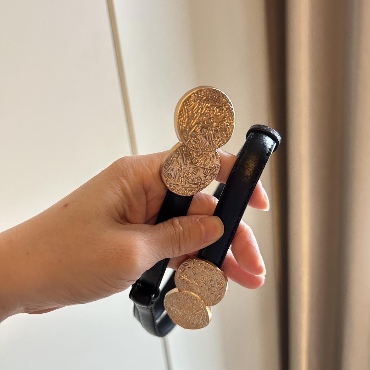 Gold coin hair clip #hairaccessories | Depop