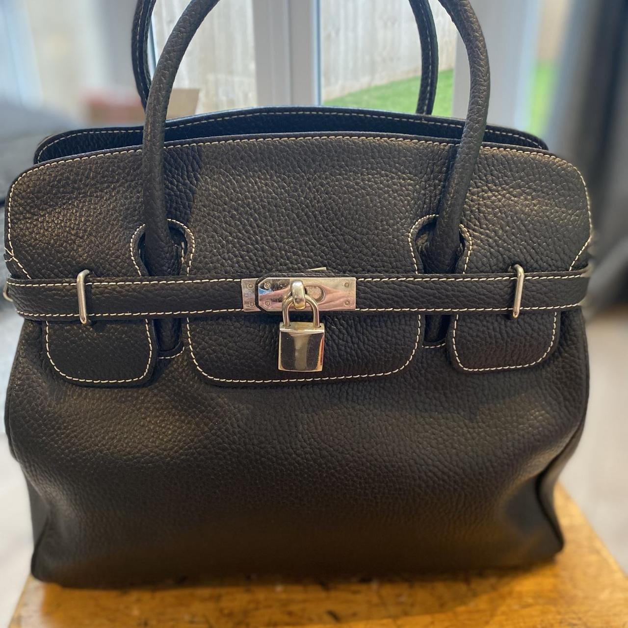 Black handbag with lock detail - Depop