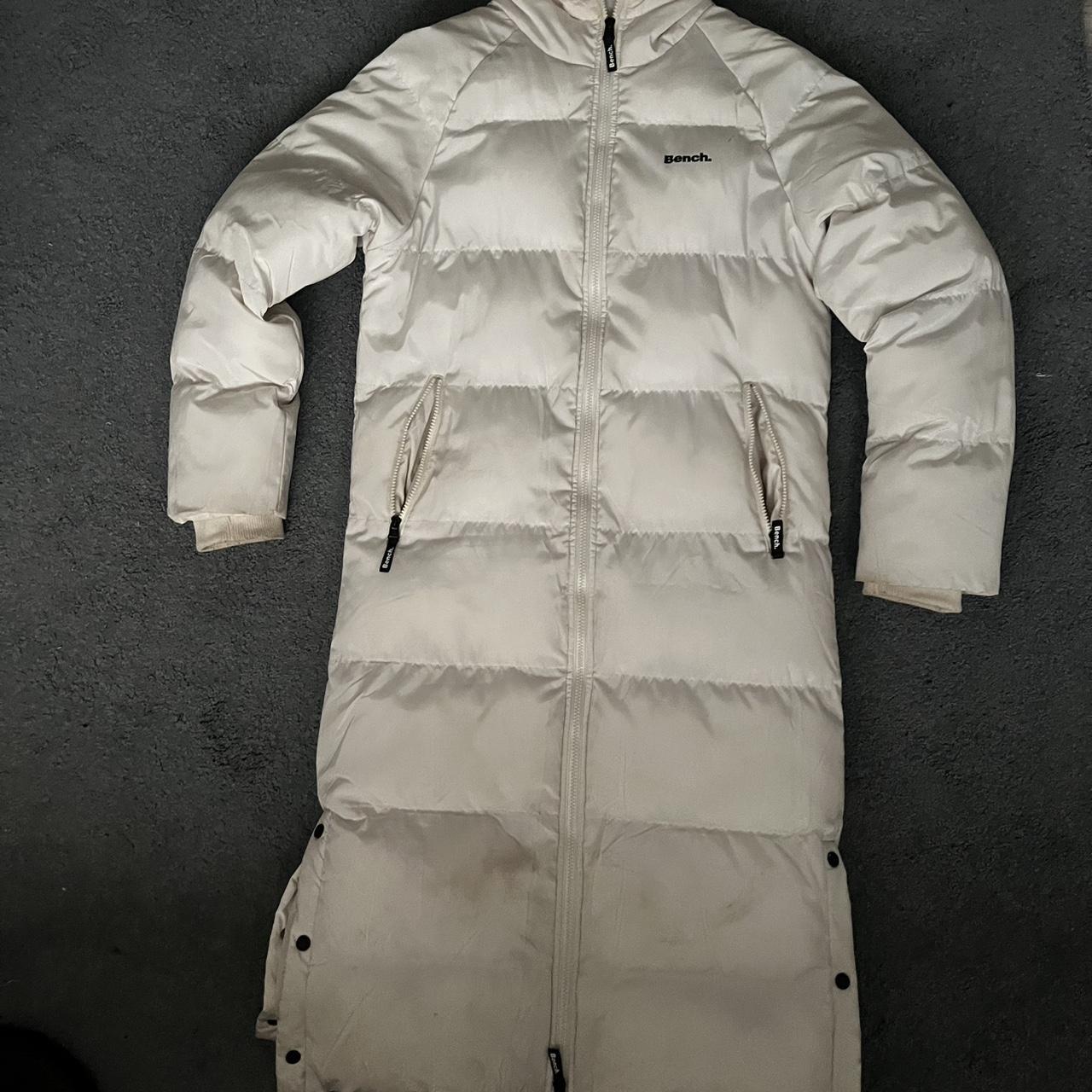 Women’s bench white long puffer worn a few times-... | Depop