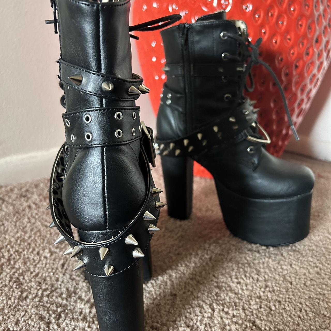 Demonia Torment-700 new without tags and box. Never... - Depop