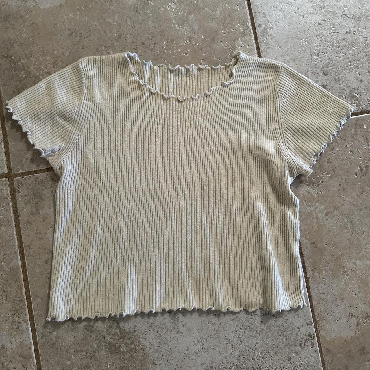 Cream ribbed crop top Size M/L | Depop