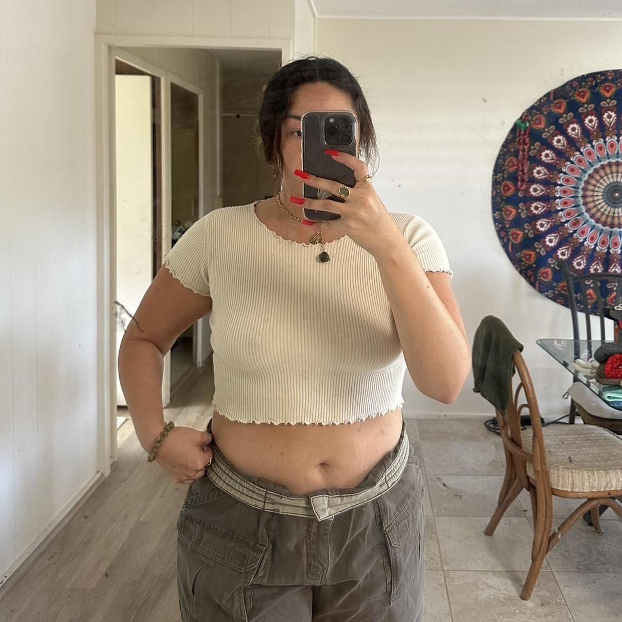 Cream ribbed crop top Size M/L | Depop