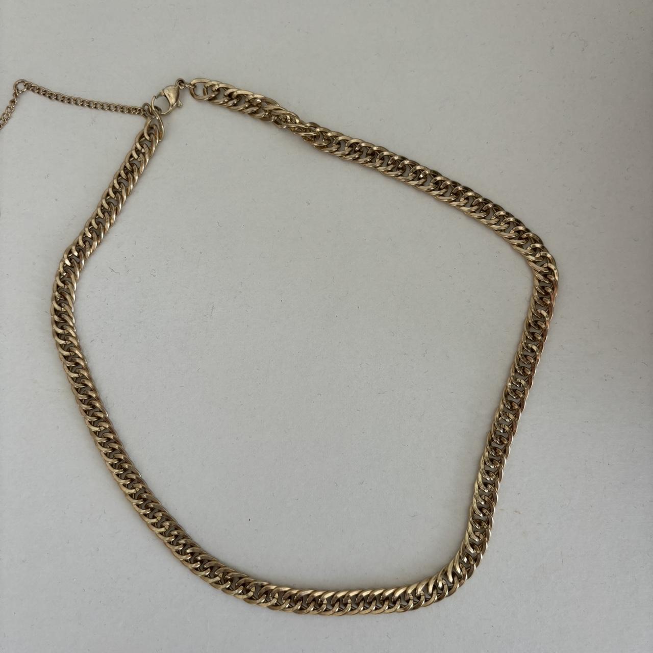 gold colour chain - Depop