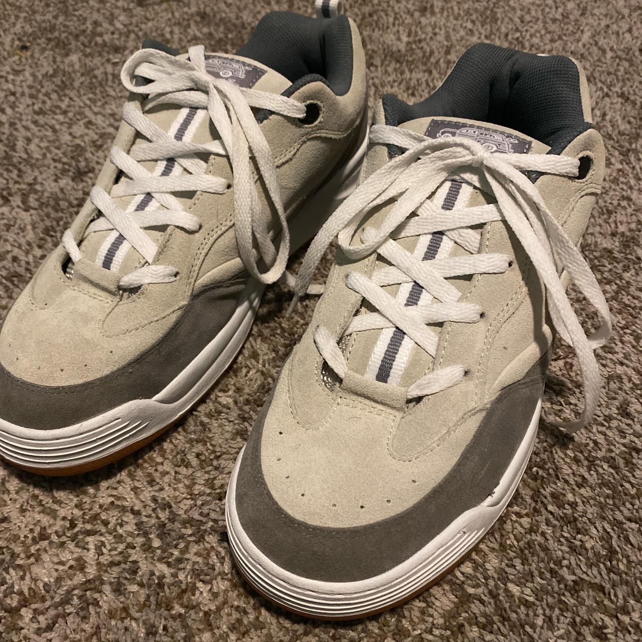 Y2K Grey and white suede Jimmy’z shorebreak chunky ... - Depop