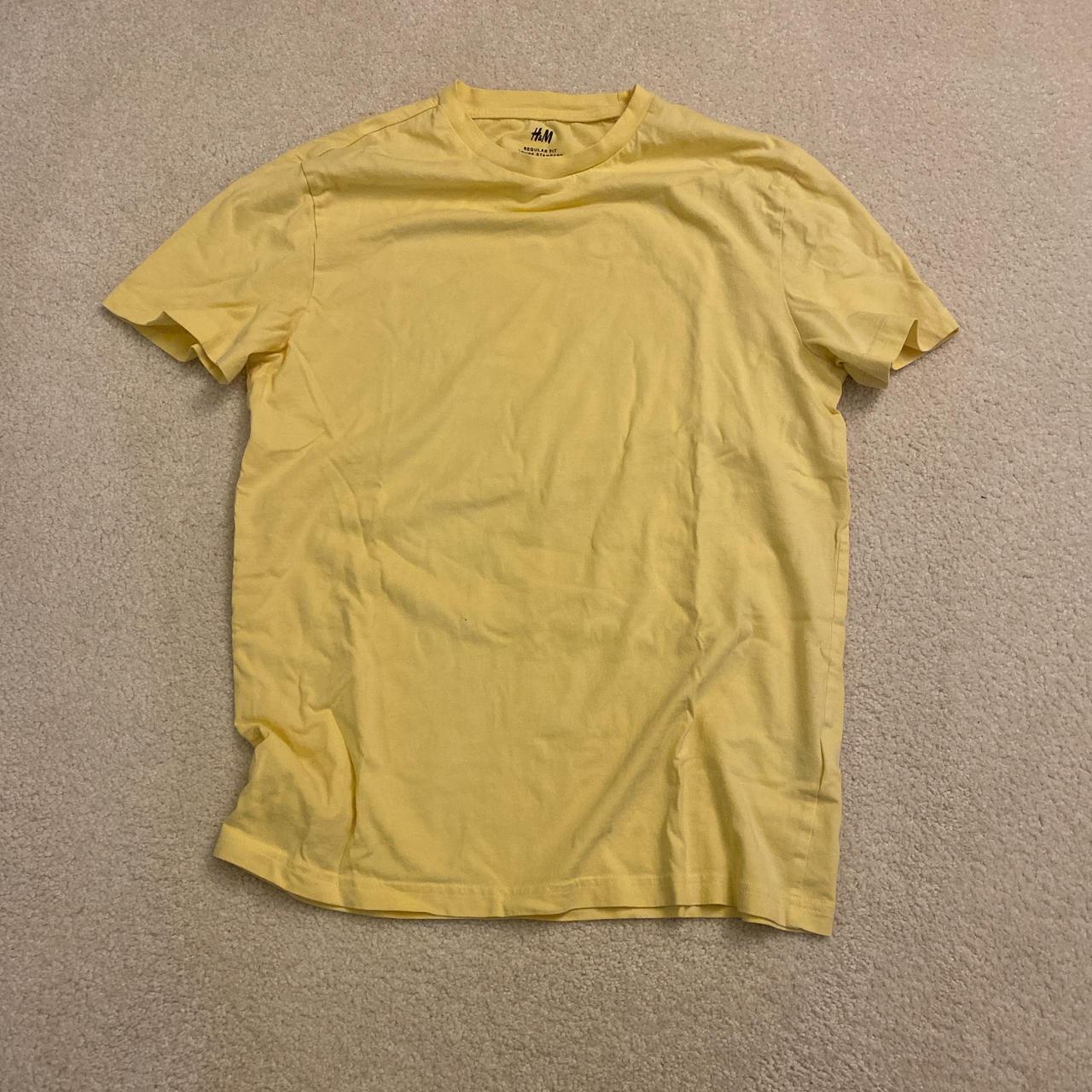 h&m mens plain yellow regular fit tee Size small,... | Depop
