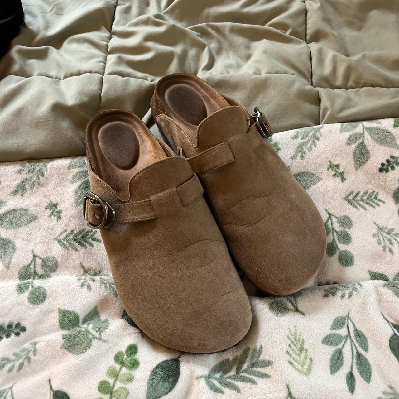 Brown clog Size 10-11 - Depop