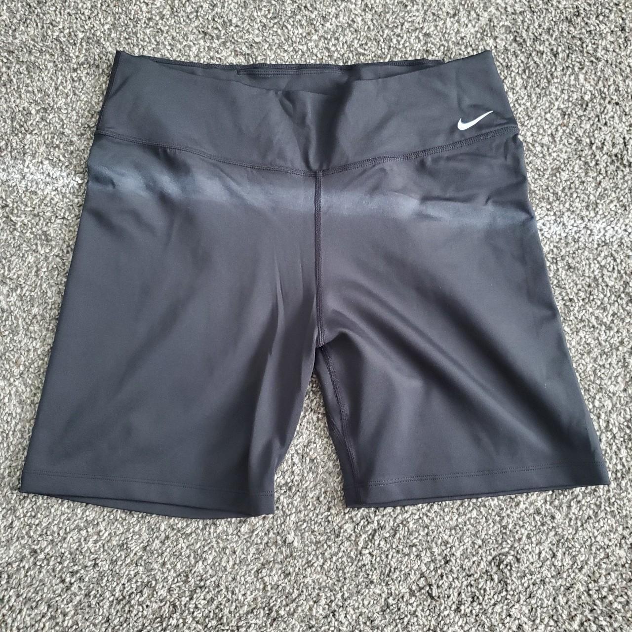 Nike dri fit shorts Black women xlarge #nike #shorts - Depop