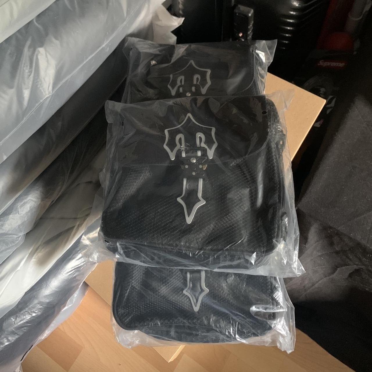 Trapstar Original T Bag 2023 “Black/Reflective” -... - Depop