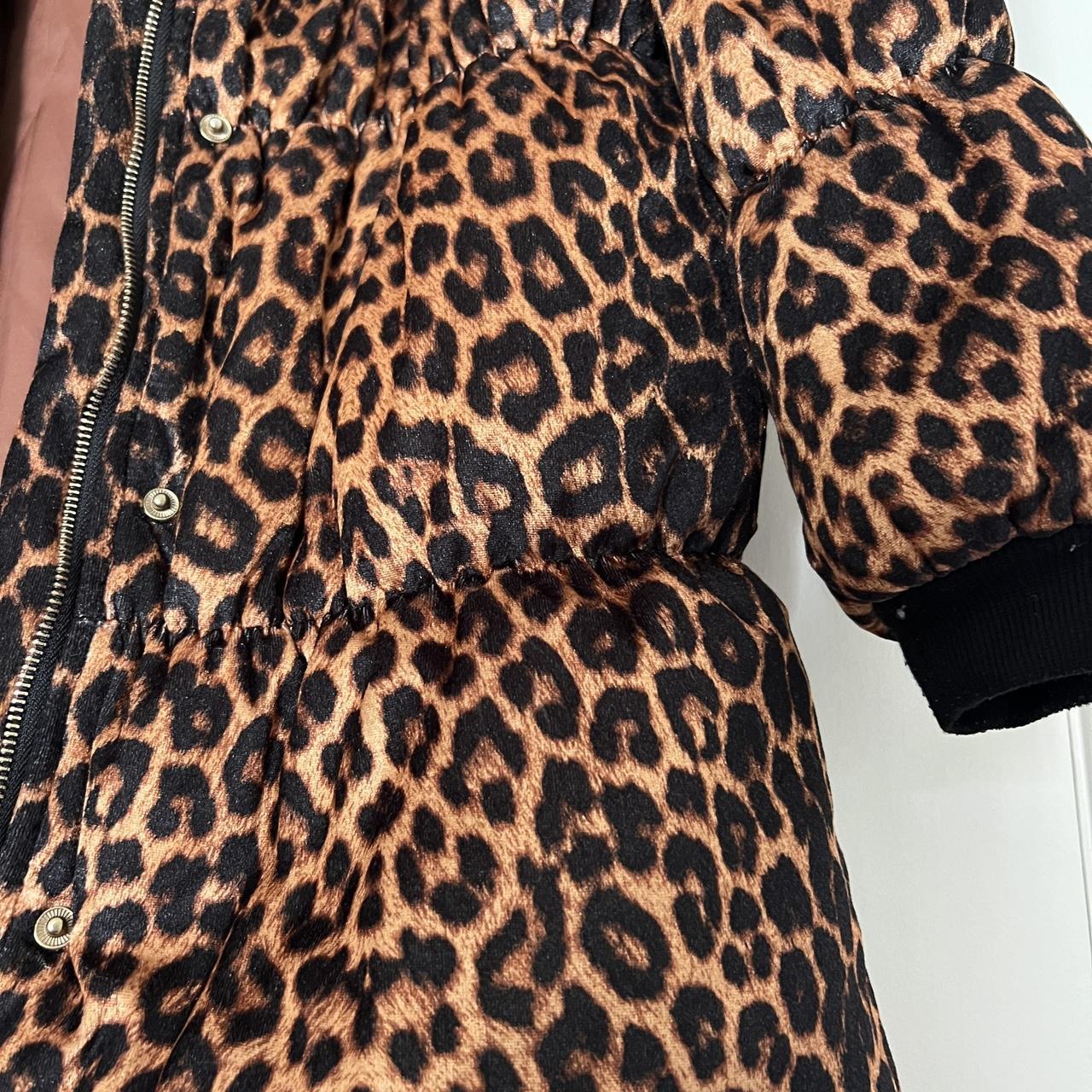 Leopard print puffer jacket Size large Velvet - Depop