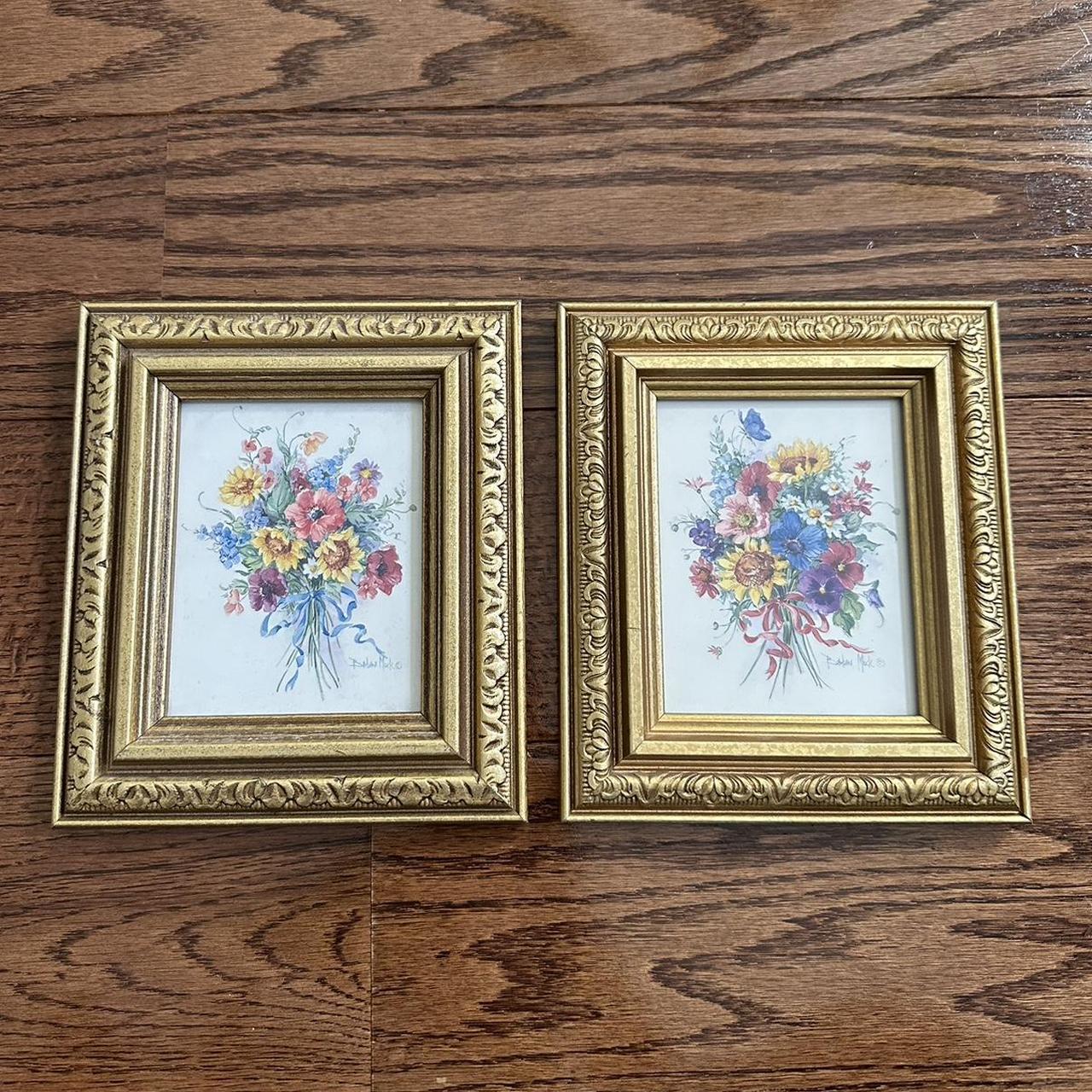 Very Cute Vintage Gold Frame Flower Bouquet... - Depop