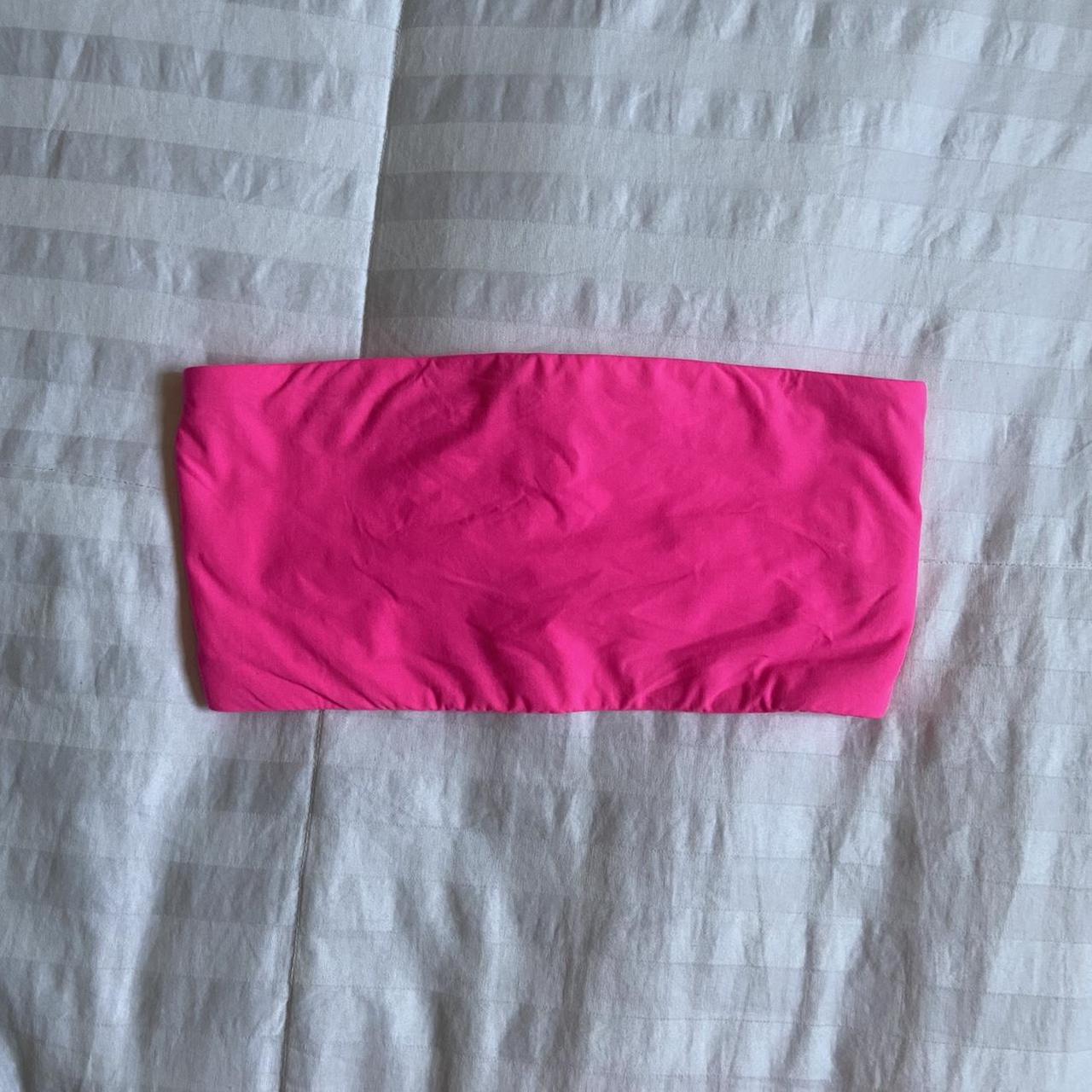 Skims Women's Pink Crop-top | Depop