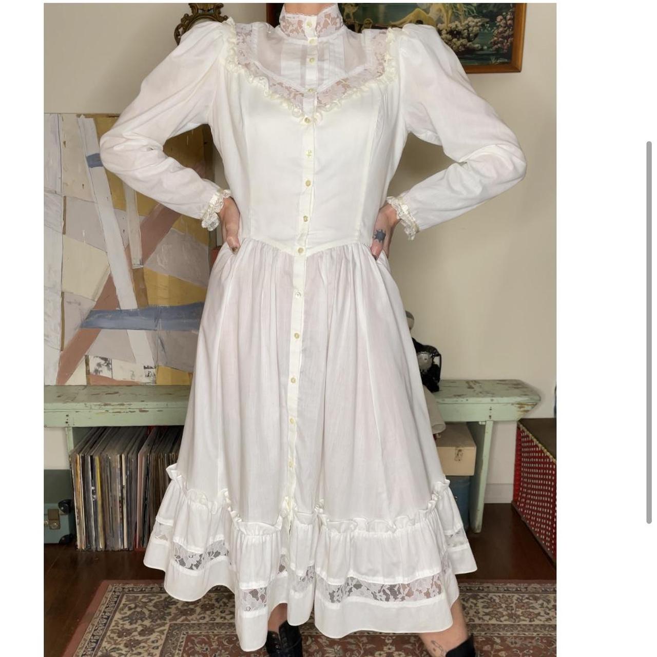 The most stunning rare GUNNE SAX white prairie midi... - Depop