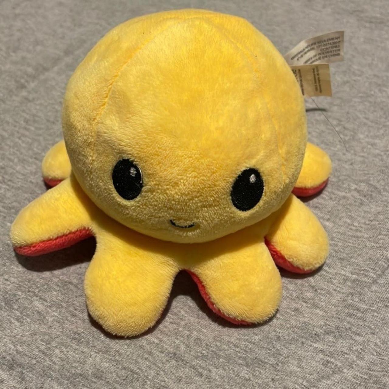 Octopus Changing mood Octopus changing mood from... - Depop