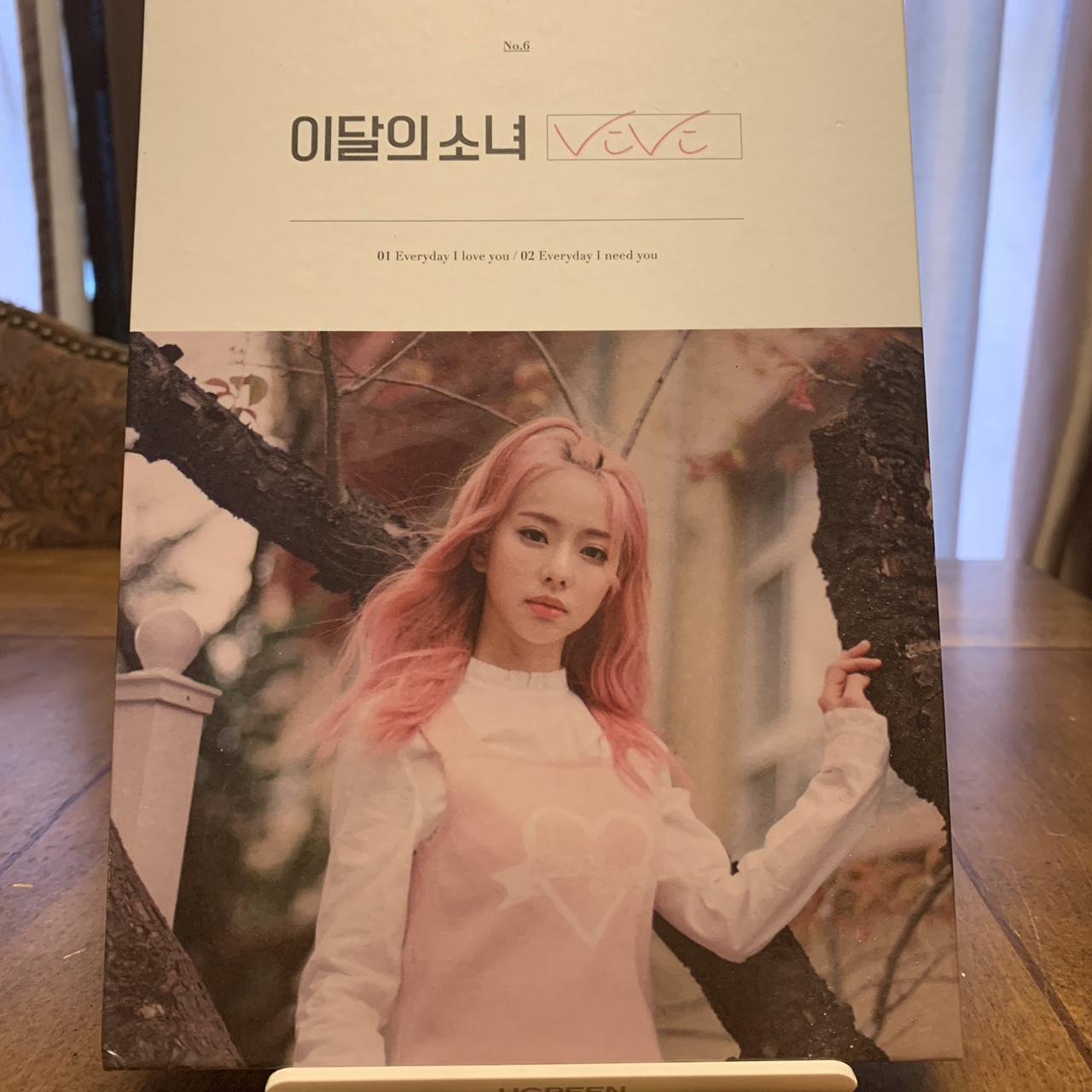 Vivi solo album from LOONA! good condition, message... - Depop