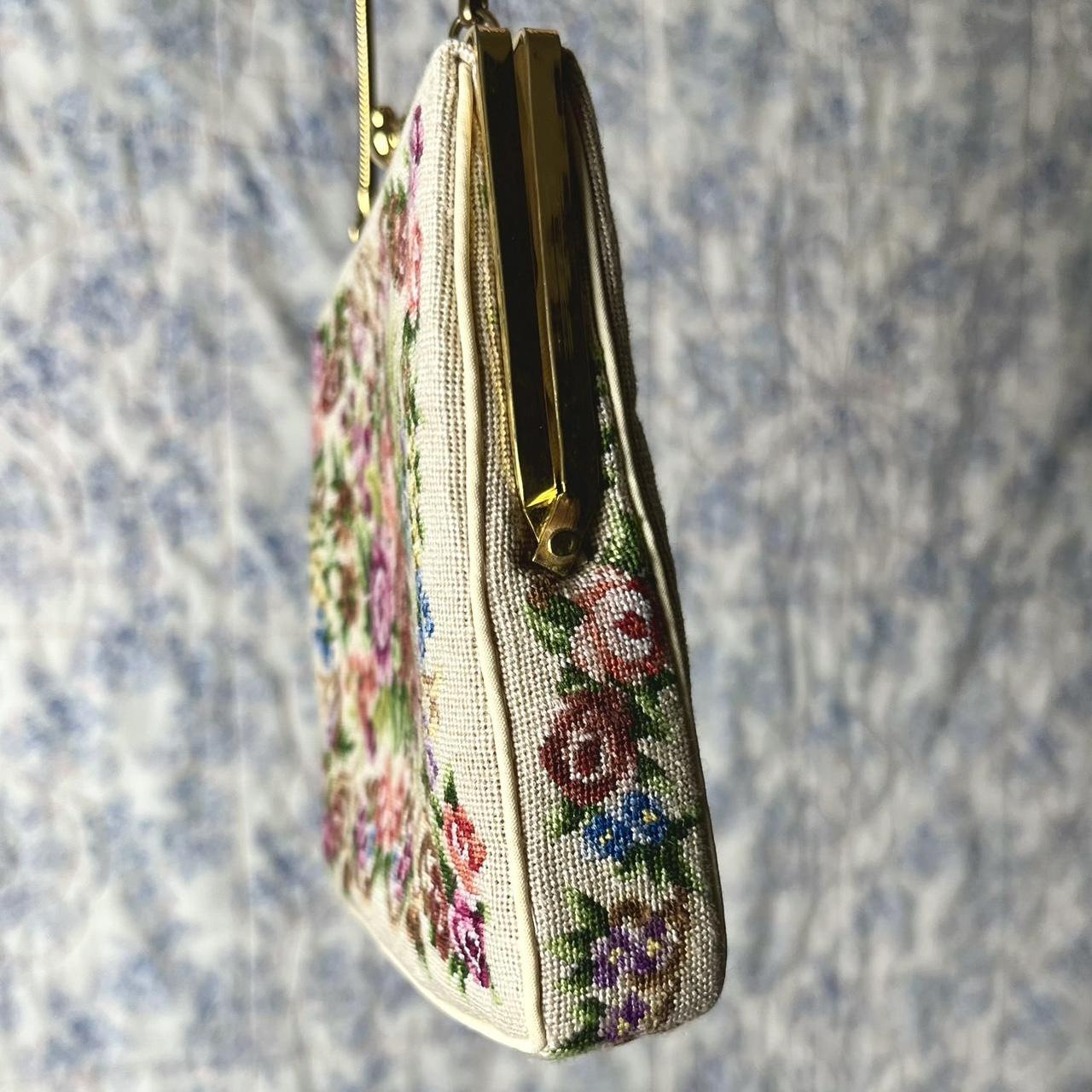 Teeny tiny vintage purse, for all my impractical... - Depop
