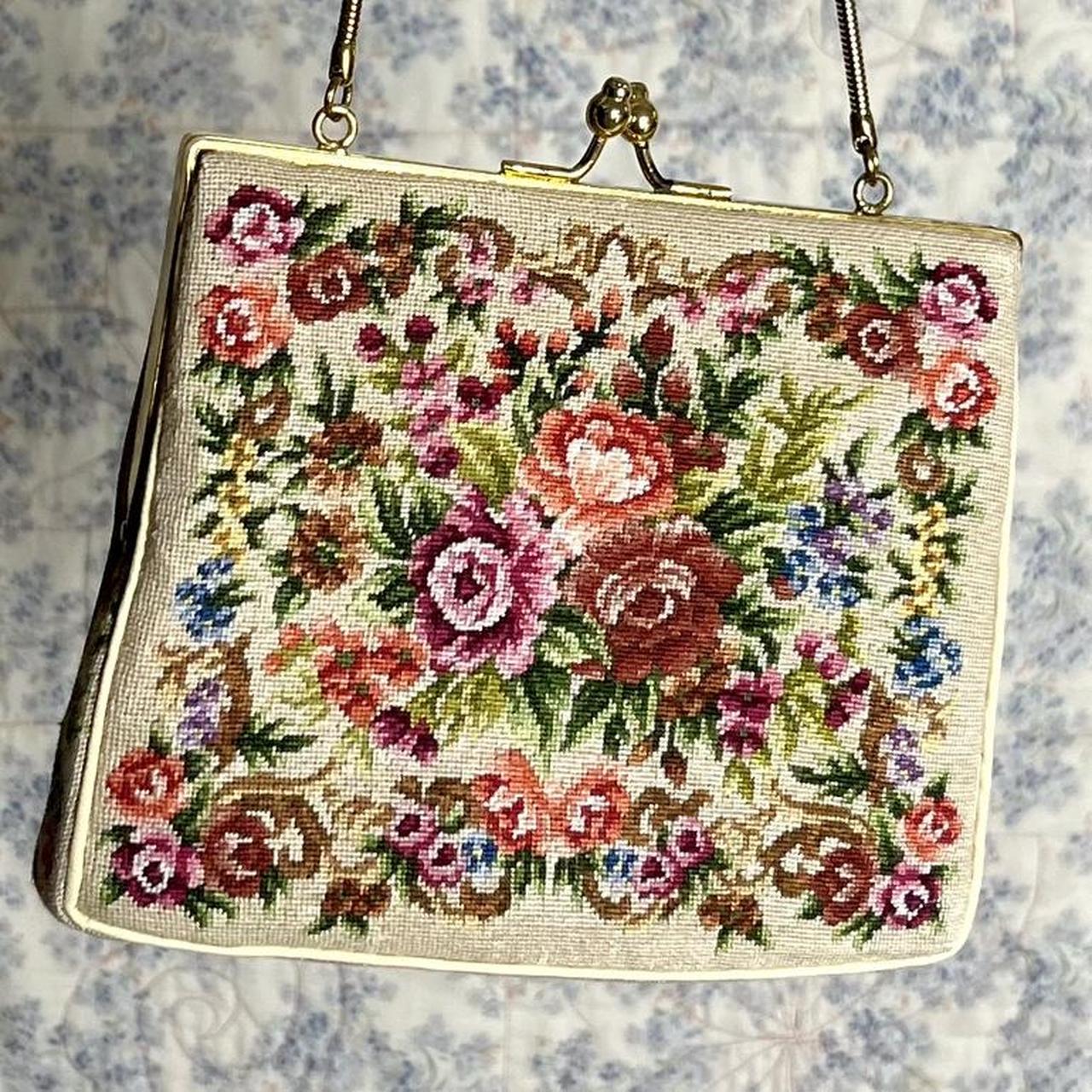 Teeny tiny vintage purse, for all my impractical... - Depop