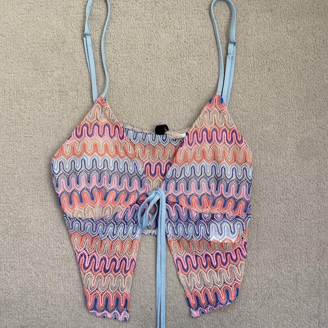 Perfect crop top for summer with tie at front. The... - Depop