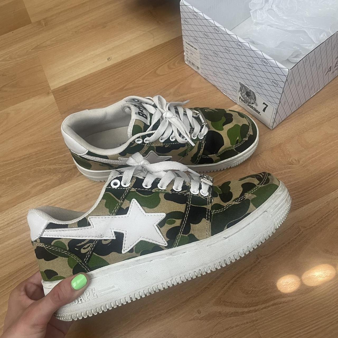 green camo BAPESTAS ⭐️ size 7 Men/ Women’s... - Depop