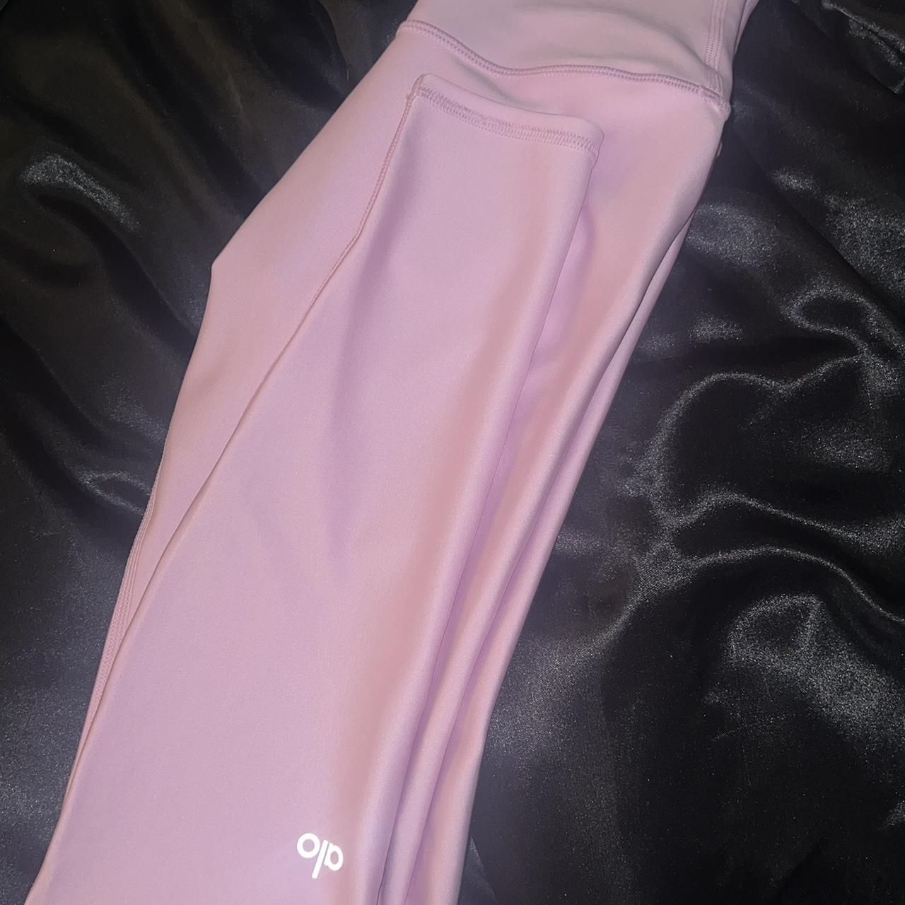 ALO yoga pink leggings/yoga pants Never worn, great... - Depop