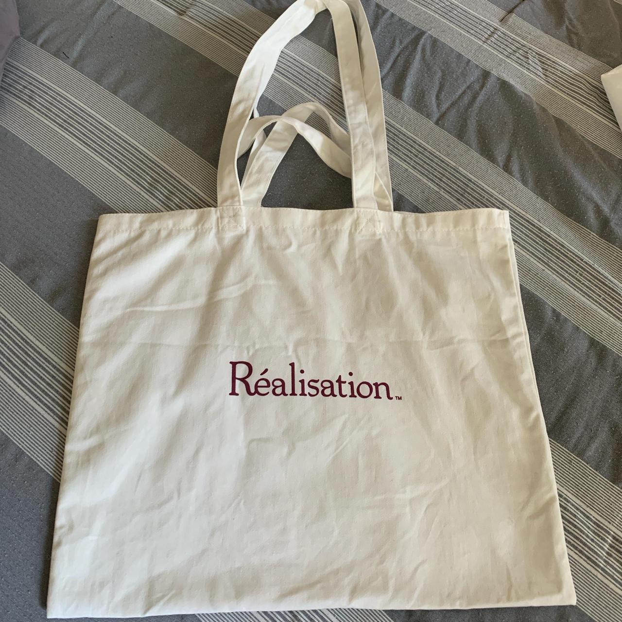 réalisation par tote bag brand new - Depop