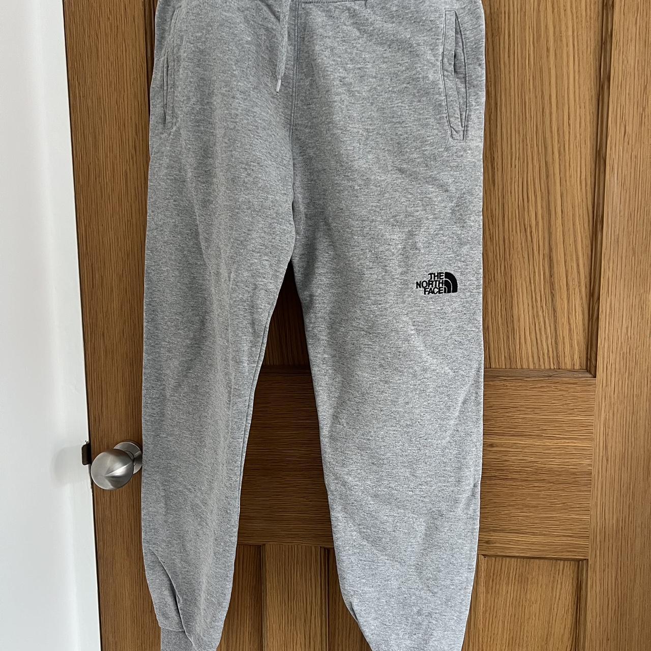 North Face joggers / sweatpants Grey Small - Depop