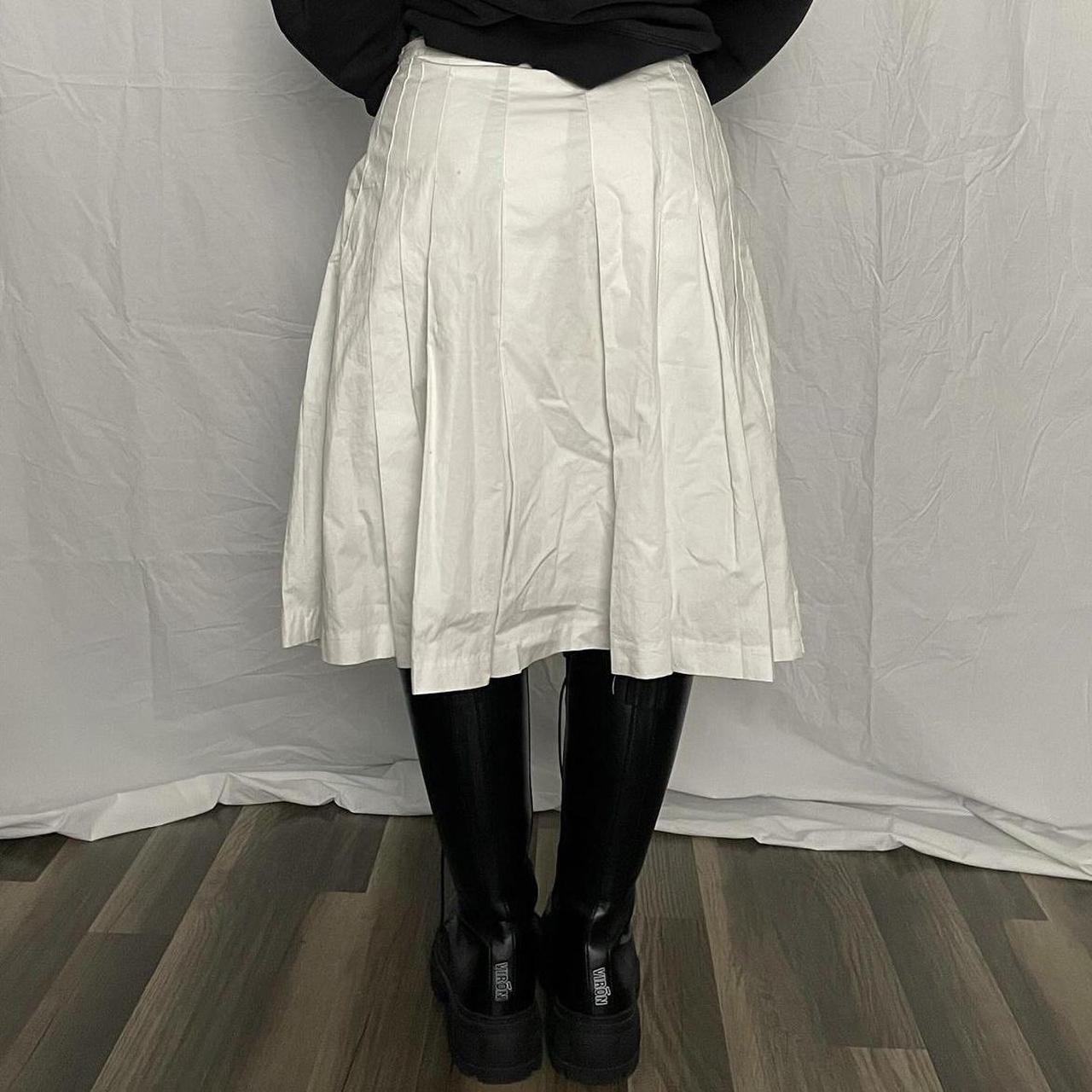 Mossino pleated midi skirt ~ Casual yet elevated... - Depop