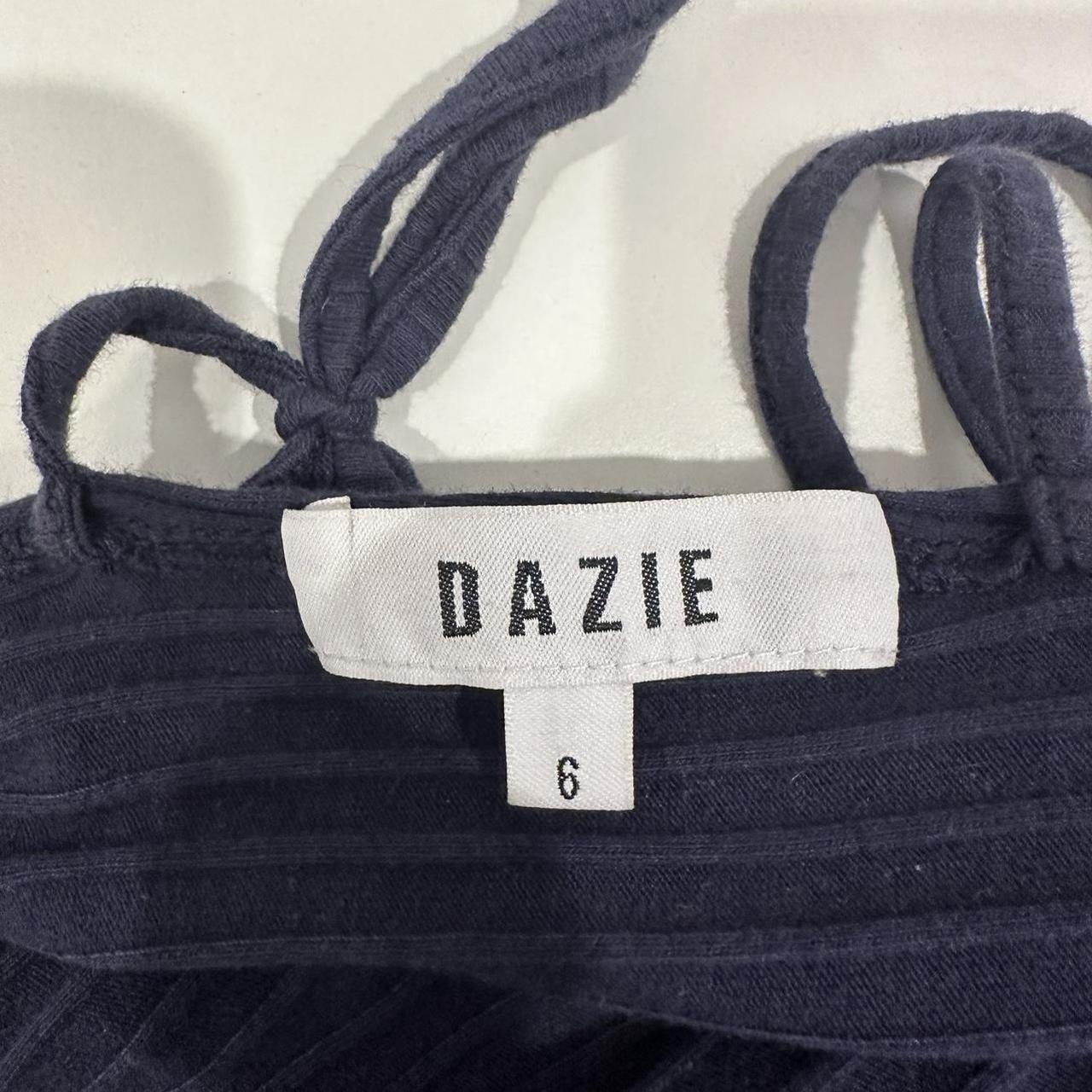 Dazie tie navy top - size 6 - good condition - Depop
