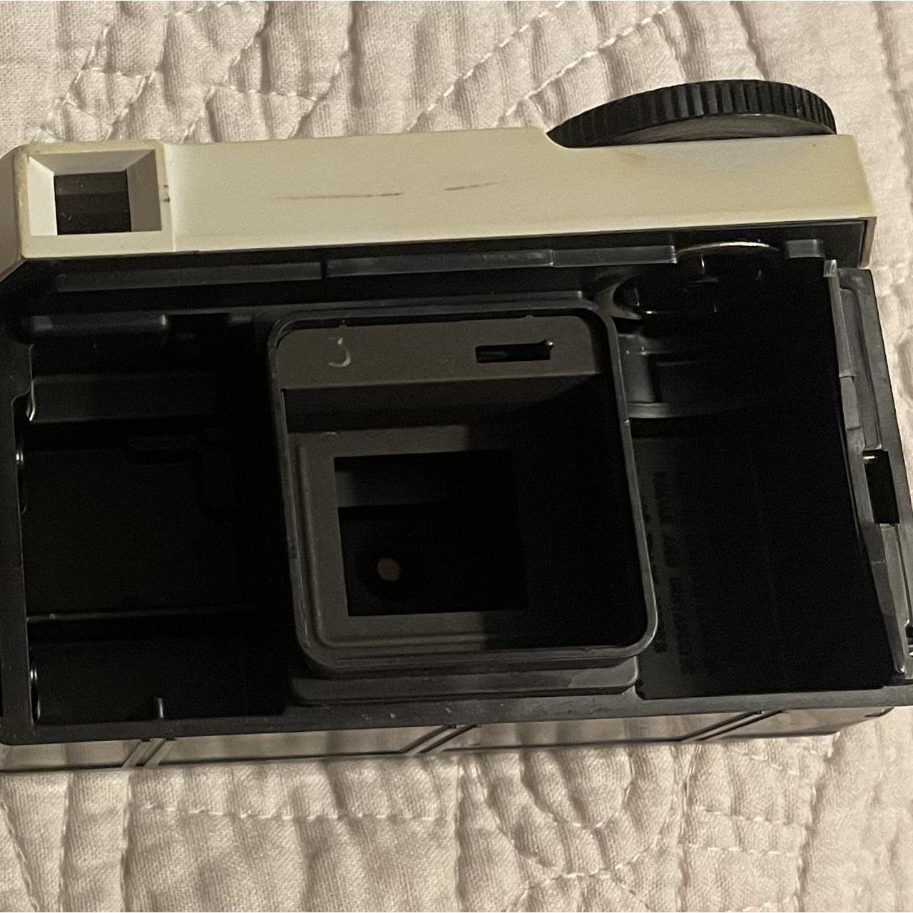 Kodak instamatic 25 film camera with case, recommend... - Depop