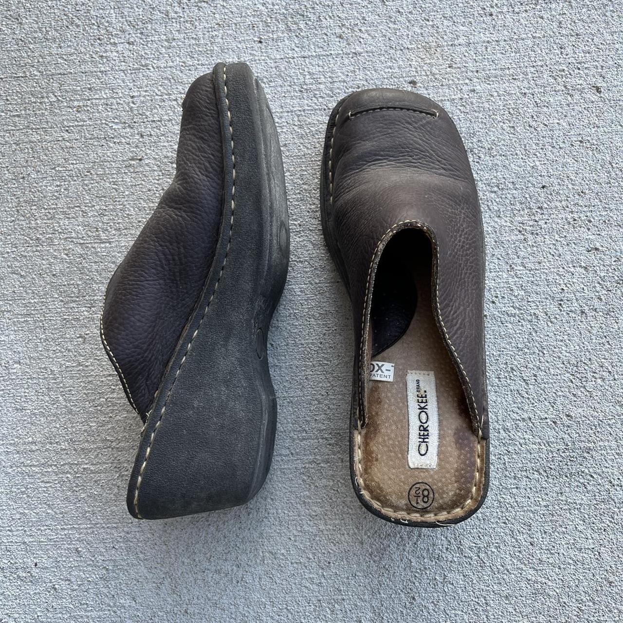 Cherokee Women's Brown Mules | Depop