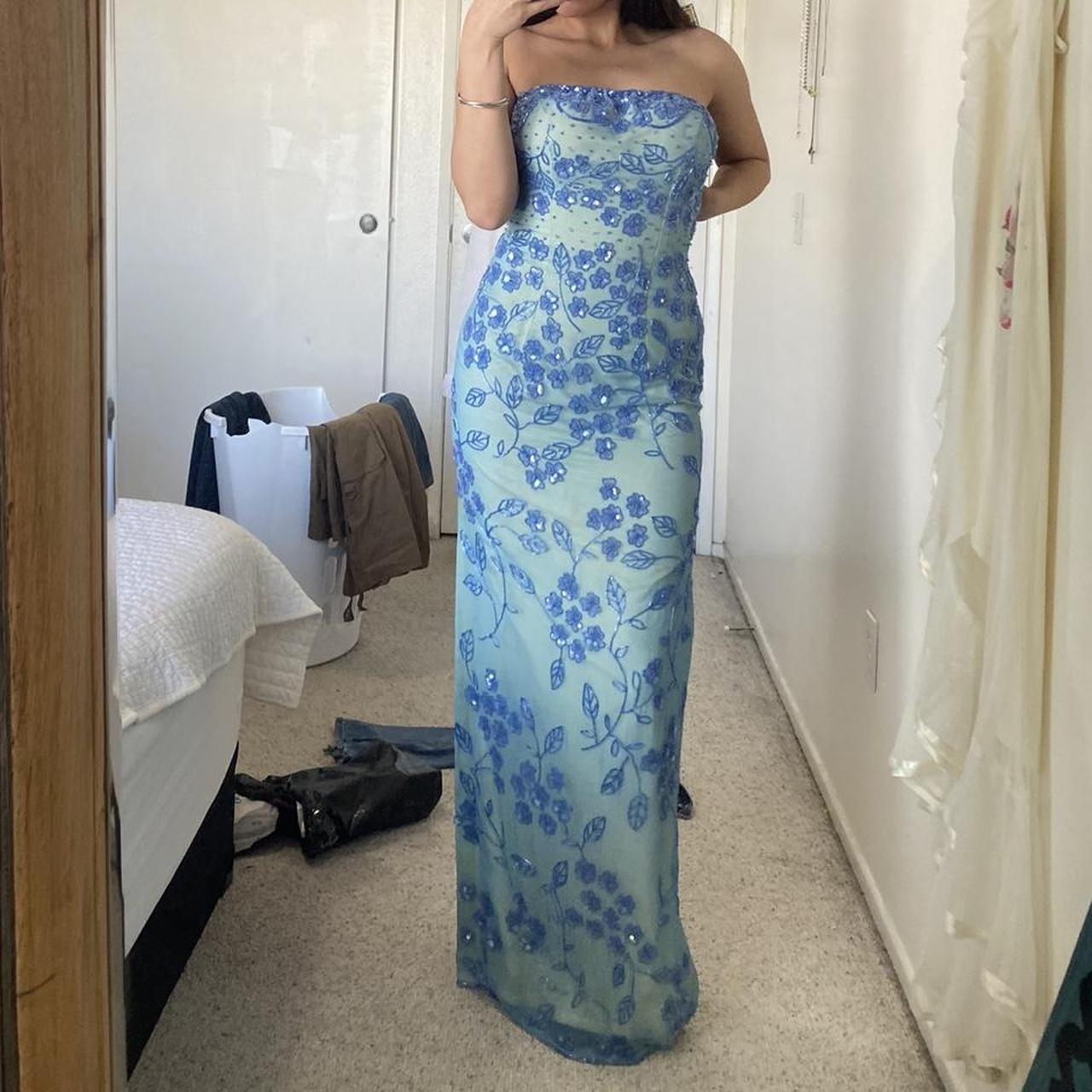 THE MOST GORGEOUS DRESS EVER This blue vintage... - Depop